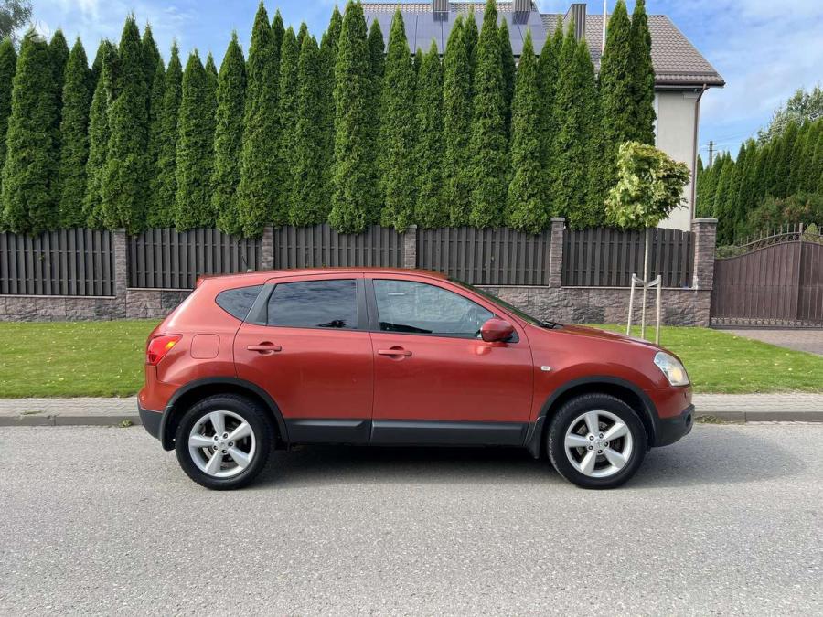 Orange Nissan Qashqai 2009 in Vilnius, with an engine capacity of 2.00 L and mileage of 223 thousand km for 2550 €, photo 8 on AUTOMOTO.COM.LV