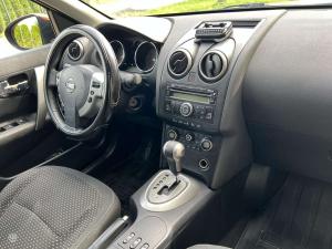 Orange Nissan Qashqai 2009 in Vilnius, with an engine capacity of 2.00 L and mileage of 223 thousand km for 2550 €, photo 14 on AUTOMOTO.COM.LV