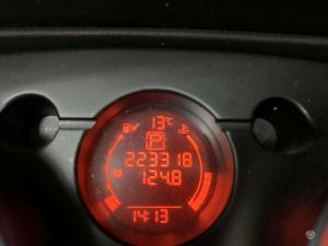 Orange Nissan Qashqai 2009 in Vilnius, with an engine capacity of 2.00 L and mileage of 223 thousand km for 2550 €, photo 26 on AUTOMOTO.COM.LV