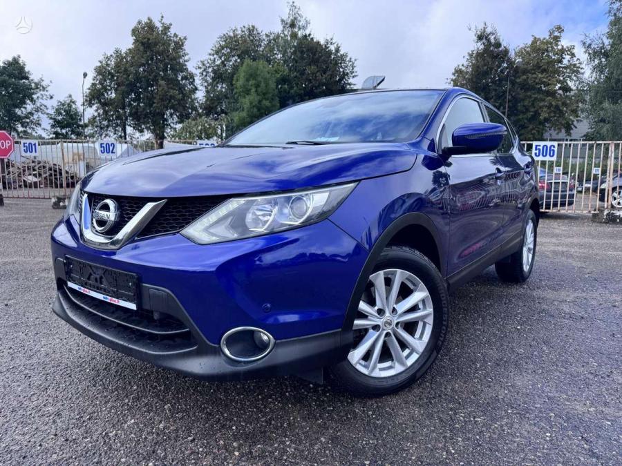 Orange Nissan Qashqai 2016 in Alytus, with an engine capacity of 1.46 L and mileage of 250 thousand km for 9400 €, photo 1 on AUTOMOTO.COM.LV