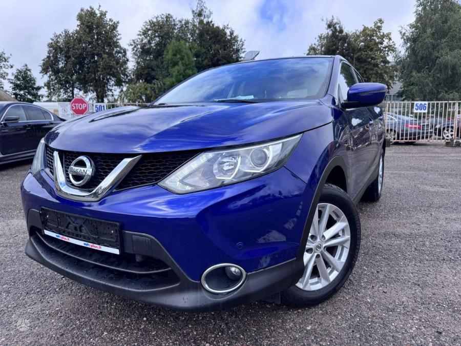 Orange Nissan Qashqai 2016 in Alytus, with an engine capacity of 1.46 L and mileage of 250 thousand km for 9400 €, photo 4 on AUTOMOTO.COM.LV