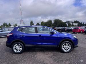 Orange Nissan Qashqai 2016 in Alytus, with an engine capacity of 1.46 L and mileage of 250 thousand km for 9400 €, photo 6 on AUTOMOTO.COM.LV
