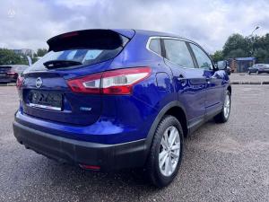 Orange Nissan Qashqai 2016 in Alytus, with an engine capacity of 1.46 L and mileage of 250 thousand km for 9400 €, photo 8 on AUTOMOTO.COM.LV