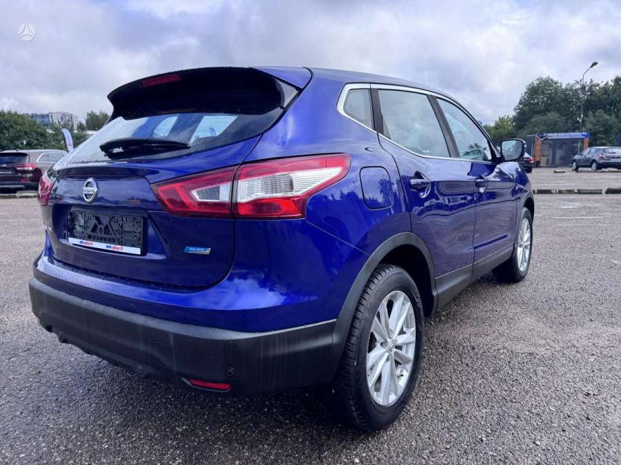 Orange Nissan Qashqai 2016 in Alytus, with an engine capacity of 1.46 L and mileage of 250 thousand km for 9400 €, photo 8 on AUTOMOTO.COM.LV