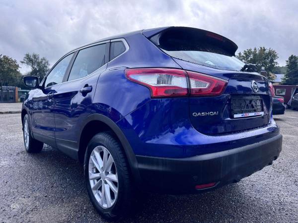 Orange Nissan Qashqai 2016 in Alytus, with an engine capacity of 1.46 L and mileage of 250 thousand km for 9400 €, photo 8 on AUTOMOTO.COM.LV