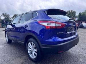 Orange Nissan Qashqai 2016 in Alytus, with an engine capacity of 1.46 L and mileage of 250 thousand km for 9400 €, photo 11 on AUTOMOTO.COM.LV
