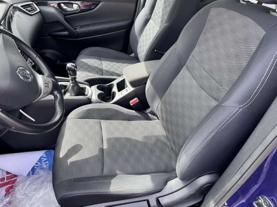 Orange Nissan Qashqai 2016 in Alytus, with an engine capacity of 1.46 L and mileage of 250 thousand km for 9400 €, photo 12 on AUTOMOTO.COM.LV