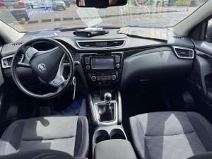 Orange Nissan Qashqai 2016 in Alytus, with an engine capacity of 1.46 L and mileage of 250 thousand km for 9400 €, photo 13 on AUTOMOTO.COM.LV
