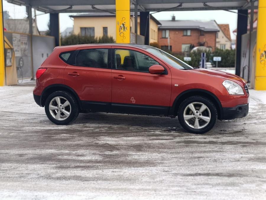 Sarkans Nissan Qashqai 2007 Kauņa, ar dzinēja tilpumu 2.00 L un nobraukumu 248 tūkst. km par 1799 €, foto 5 vietnē AUTOMOTO.COM.LV