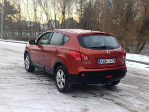 Sarkans Nissan Qashqai 2007 Kauņa, ar dzinēja tilpumu 2.00 L un nobraukumu 248 tūkst. km par 1799 €, foto 8 vietnē AUTOMOTO.COM.LV