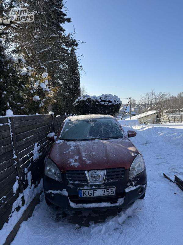 Sarkans Nissan Qashqai 2008 Viļņa, ar dzinēja tilpumu 1.50 L un nobraukumu 310 tūkst. km par 2300 €, foto 1 vietnē AUTOMOTO.COM.LV