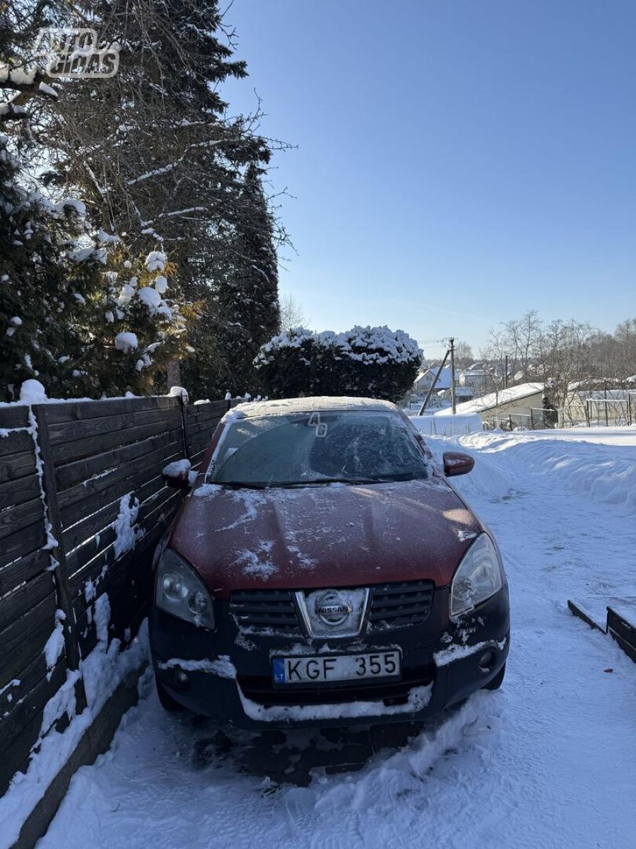 Sarkans Nissan Qashqai 2008 Viļņa, ar dzinēja tilpumu 1.50 L un nobraukumu 310 tūkst. km par 2300 €, foto 1 vietnē AUTOMOTO.COM.LV