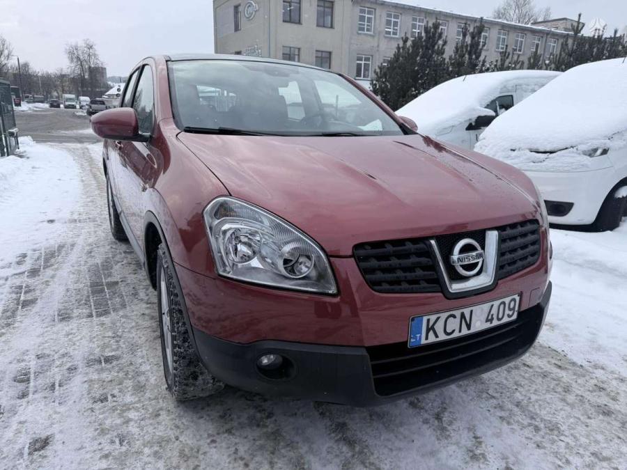 Sarkans Nissan Qashqai 2008 Viļņa, ar dzinēja tilpumu 2.00 L un nobraukumu 241 tūkst. km par 1950 €, foto 7 vietnē AUTOMOTO.COM.LV