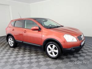 Red Nissan Qashqai 2008 in Tallinn, with an engine capacity of 2.00 L and mileage of 298 thousand km for 2499 €, photo  on AUTOMOTO.COM.LV