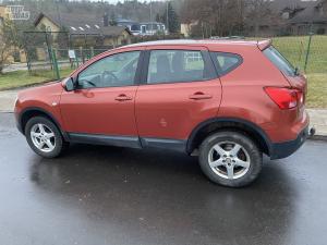 Sarkans Nissan Qashqai 2008 Viļņa, ar dzinēja tilpumu 1.50 L un nobraukumu 510 tūkst. km par 3800 €, foto 5 vietnē AUTOMOTO.COM.LV
