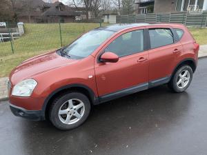 Sarkans Nissan Qashqai 2008 Viļņa, ar dzinēja tilpumu 1.50 L un nobraukumu 510 tūkst. km par 3800 €, foto 3 vietnē AUTOMOTO.COM.LV