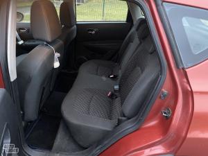 Sarkans Nissan Qashqai 2008 Viļņa, ar dzinēja tilpumu 1.50 L un nobraukumu 510 tūkst. km par 3800 €, foto 10 vietnē AUTOMOTO.COM.LV