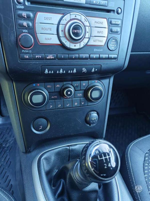 Sarkans Nissan Qashqai 2008 Panevēža, ar dzinēja tilpumu 2.00 L un nobraukumu 248 tūkst. km par 3900 €, foto 3 vietnē AUTOMOTO.COM.LV