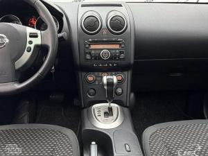 Sarkans Nissan Qashqai 2008 Avižieniai, ar dzinēja tilpumu 2.00 L un nobraukumu 286 tūkst. km par 3500 €, foto 15 vietnē AUTOMOTO.COM.LV
