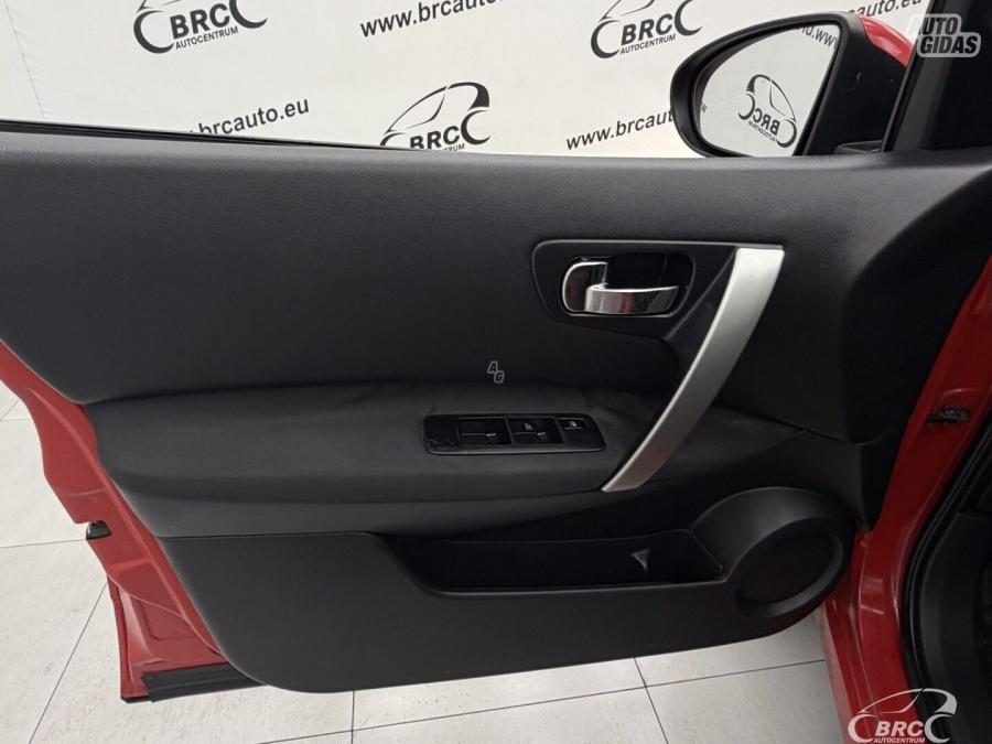 Sarkans Nissan Qashqai 2008 Avižieniai, ar dzinēja tilpumu 2.00 L un nobraukumu 286 tūkst. km par 3500 €, foto 19 vietnē AUTOMOTO.COM.LV