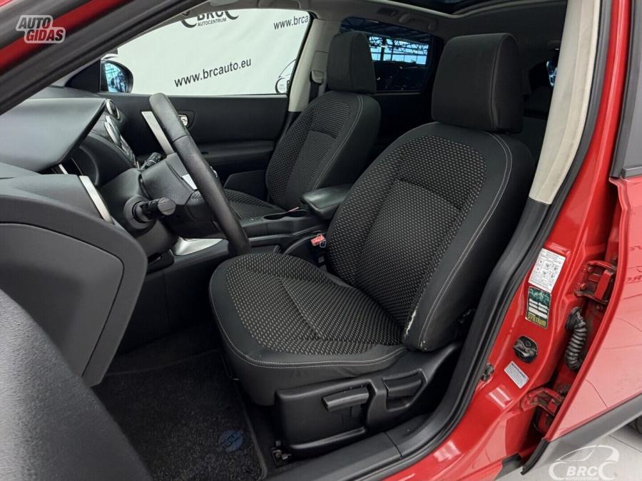 Sarkans Nissan Qashqai 2008 Avižieniai, ar dzinēja tilpumu 2.00 L un nobraukumu 286 tūkst. km par 3500 €, foto 22 vietnē AUTOMOTO.COM.LV