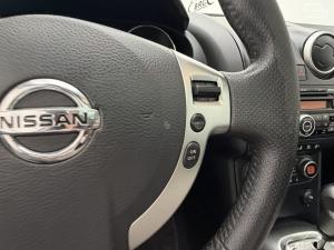 Sarkans Nissan Qashqai 2008 Avižieniai, ar dzinēja tilpumu 2.00 L un nobraukumu 286 tūkst. km par 3500 €, foto 29 vietnē AUTOMOTO.COM.LV