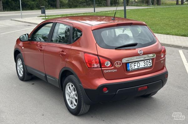 Sarkans Nissan Qashqai 2008 Šauļi, ar dzinēja tilpumu 1.50 L un nobraukumu 154 tūkst. km par 3300 €, foto 9 vietnē AUTOMOTO.COM.LV