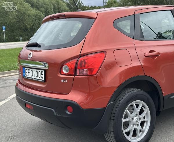Sarkans Nissan Qashqai 2008 Šauļi, ar dzinēja tilpumu 1.50 L un nobraukumu 154 tūkst. km par 3300 €, foto 10 vietnē AUTOMOTO.COM.LV