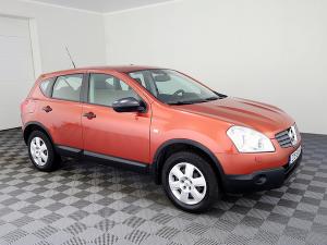 Sarkans Nissan Qashqai 2008 Tallina, ar dzinēja tilpumu 2.00 L un nobraukumu 249 tūkst. km par 2499 €, foto  vietnē AUTOMOTO.COM.LV