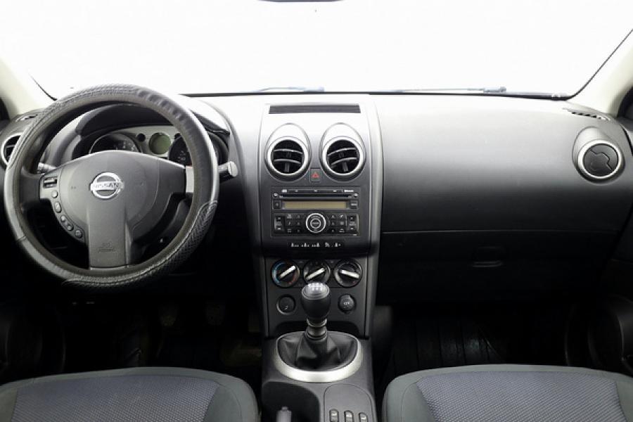 Sarkans Nissan Qashqai 2008 Tallina, ar dzinēja tilpumu 2.00 L un nobraukumu 249 tūkst. km par 2499 €, foto 6 vietnē AUTOMOTO.COM.LV