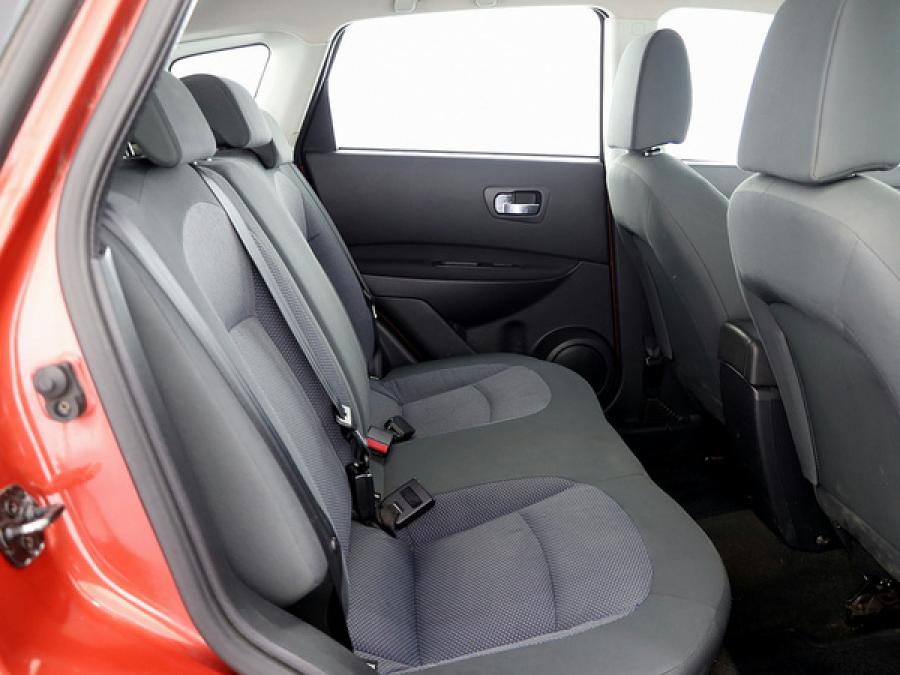 Sarkans Nissan Qashqai 2008 Tallina, ar dzinēja tilpumu 2.00 L un nobraukumu 249 tūkst. km par 2499 €, foto 8 vietnē AUTOMOTO.COM.LV