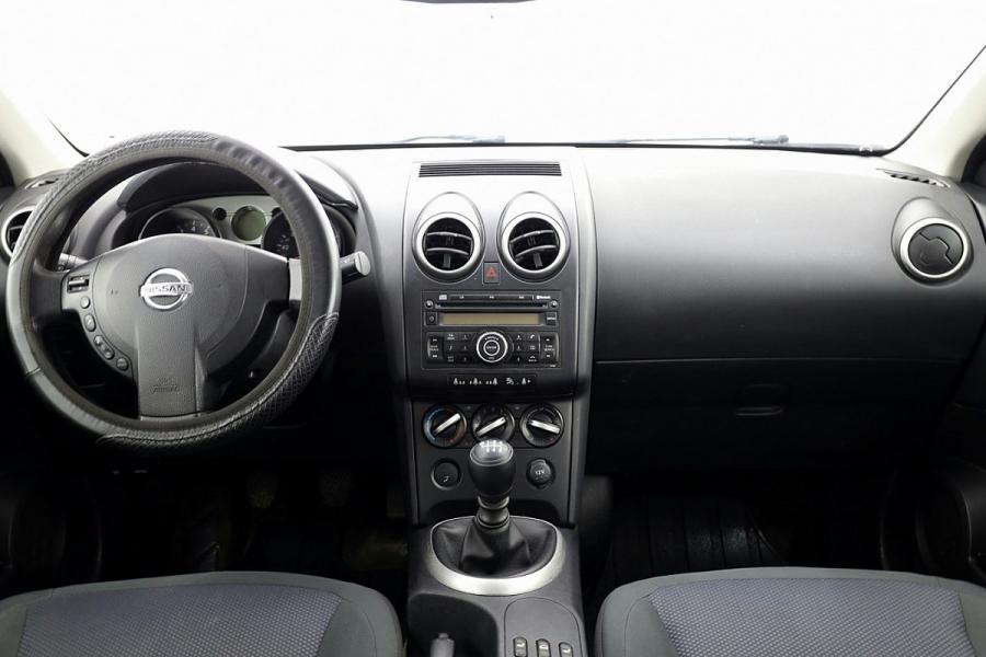 Sarkans Nissan Qashqai 2008 Tallina, ar dzinēja tilpumu 2.00 L un nobraukumu 249 tūkst. km par 2499 €, foto 13 vietnē AUTOMOTO.COM.LV