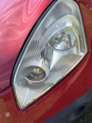 Sarkans Nissan Qashqai 2008 Viļņa, ar dzinēja tilpumu 2.00 L un nobraukumu 250 tūkst. km par 3300 €, foto 14 vietnē AUTOMOTO.COM.LV