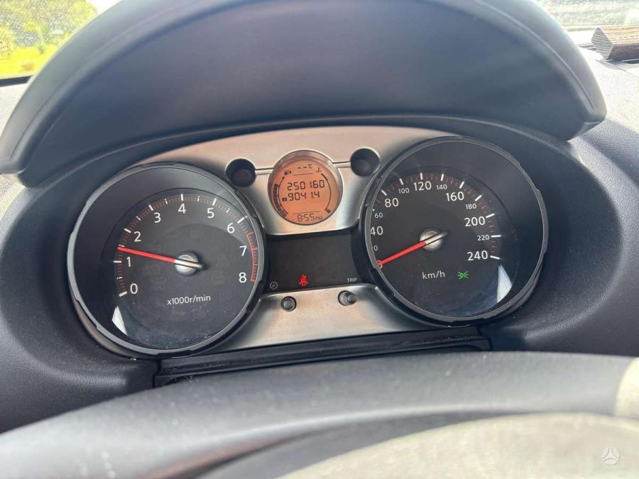 Sarkans Nissan Qashqai 2008 Viļņa, ar dzinēja tilpumu 2.00 L un nobraukumu 250 tūkst. km par 3300 €, foto 16 vietnē AUTOMOTO.COM.LV