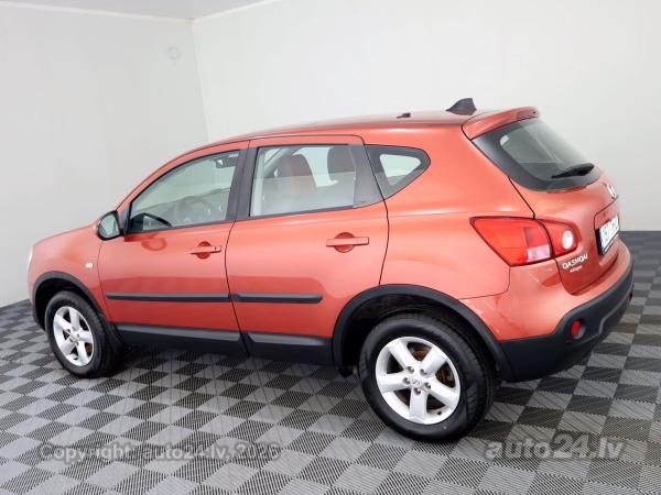 Ниссан Кашкай 2008 в Таллин на AUTOMOTO.COM.LV Красный Ниссан Кашкай 2008 в Таллин, объемом двигателя 2.00 л и пробегом 179 тыс. км за 2699 €, фото 5 на AUTOMOTO.COM.LV