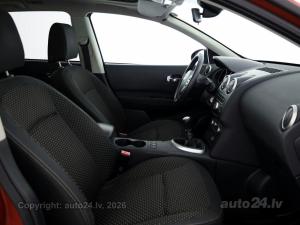 Sarkans Nissan Qashqai 2009 Tallina, ar dzinēja tilpumu 2.00 L un nobraukumu 177 tūkst. km par 2999 €, foto 6 vietnē AUTOMOTO.COM.LV