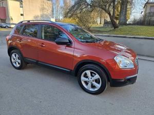 Sarkans Nissan Qashqai 2009 Jēkabpils, ar dzinēja tilpumu 2.00 L un nobraukumu 197 tūkst. km par 5690 €, foto 5 vietnē AUTOMOTO.COM.LV
