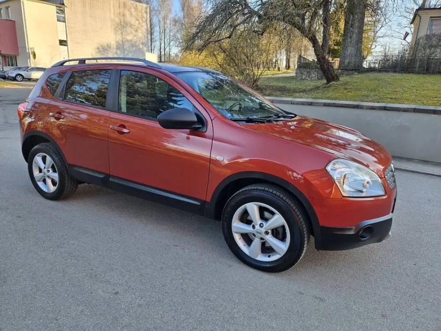 Sarkans Nissan Qashqai 2009 Jēkabpils, ar dzinēja tilpumu 2.00 L un nobraukumu 197 tūkst. km par 5690 €, foto 5 vietnē AUTOMOTO.COM.LV
