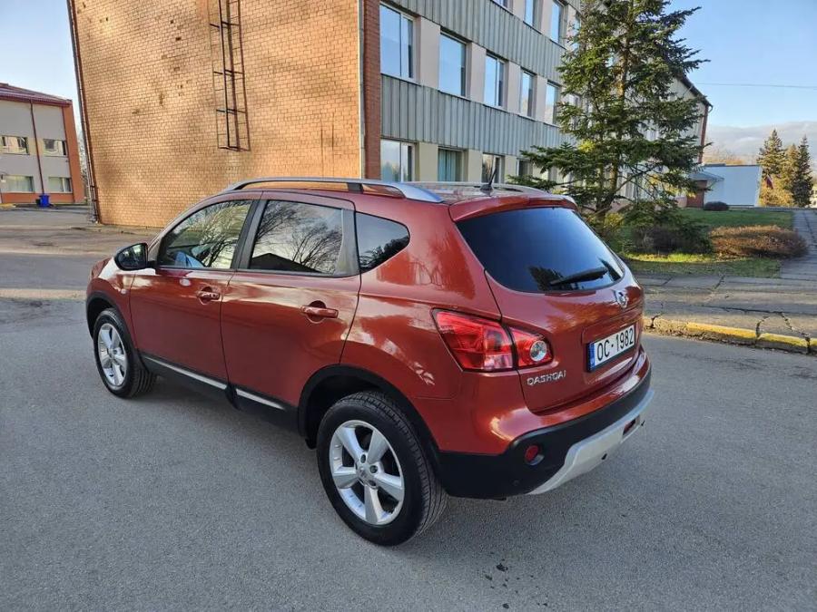 Sarkans Nissan Qashqai 2009 Jēkabpils, ar dzinēja tilpumu 2.00 L un nobraukumu 197 tūkst. km par 5690 €, foto 8 vietnē AUTOMOTO.COM.LV