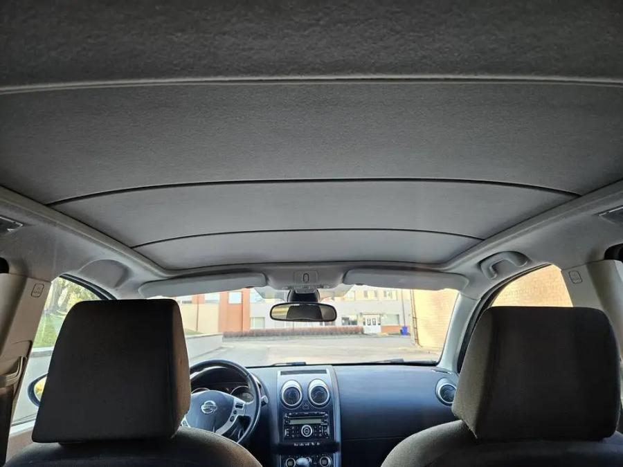 Sarkans Nissan Qashqai 2009 Jēkabpils, ar dzinēja tilpumu 2.00 L un nobraukumu 197 tūkst. km par 5690 €, foto 15 vietnē AUTOMOTO.COM.LV