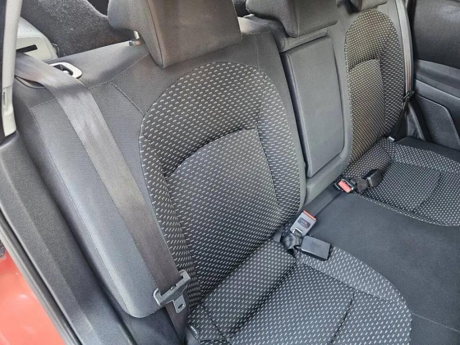 Sarkans Nissan Qashqai 2009 Jēkabpils, ar dzinēja tilpumu 2.00 L un nobraukumu 197 tūkst. km par 5690 €, foto 16 vietnē AUTOMOTO.COM.LV
