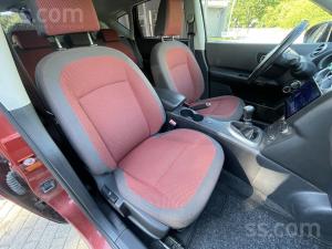 Sarkans Nissan Qashqai 2009 Jūrmala, ar dzinēja tilpumu 1.50 L un nobraukumu 0 tūkst. km par 2790 €, foto 27 vietnē AUTOMOTO.COM.LV