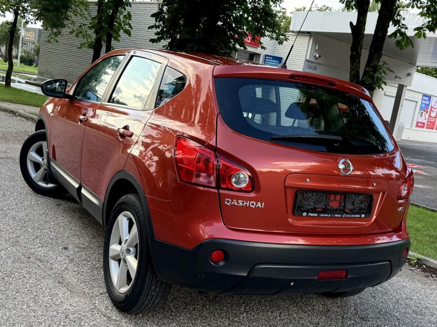 Red Nissan Qashqai 2009 in Alytus, with an engine capacity of 1.50 L and mileage of 249 thousand km for 4899 €, photo 27 on AUTOMOTO.COM.LV
