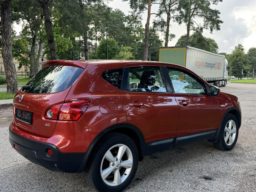 Red Nissan Qashqai 2009 in Alytus, with an engine capacity of 1.50 L and mileage of 249 thousand km for 4899 €, photo 31 on AUTOMOTO.COM.LV