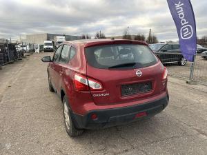 Sarkans Nissan Qashqai 2010 Marijampole, ar dzinēja tilpumu 1.46 L un nobraukumu 258 tūkst. km par 4050 €, foto 5 vietnē AUTOMOTO.COM.LV