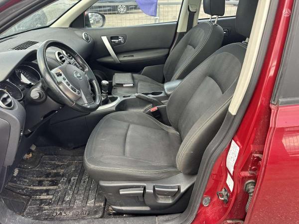 Sarkans Nissan Qashqai 2010 Marijampole, ar dzinēja tilpumu 1.46 L un nobraukumu 258 tūkst. km par 4050 €, foto 8 vietnē AUTOMOTO.COM.LV