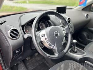 Красный Ниссан Кашкай 2010 в Цесис, объемом двигателя 1.50 л и пробегом 128 тыс. км за 6500 €, фото 11 на AUTOMOTO.COM.LV
