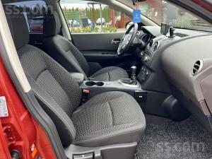 Красный Ниссан Кашкай 2010 в Цесис, объемом двигателя 1.50 л и пробегом 128 тыс. км за 6500 €, фото 13 на AUTOMOTO.COM.LV