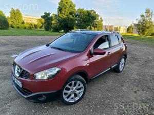 Sarkans Nissan Qashqai 2010 Madona, ar dzinēja tilpumu 2.00 L un nobraukumu 284 tūkst. km par 5100 €, foto  vietnē AUTOMOTO.COM.LV