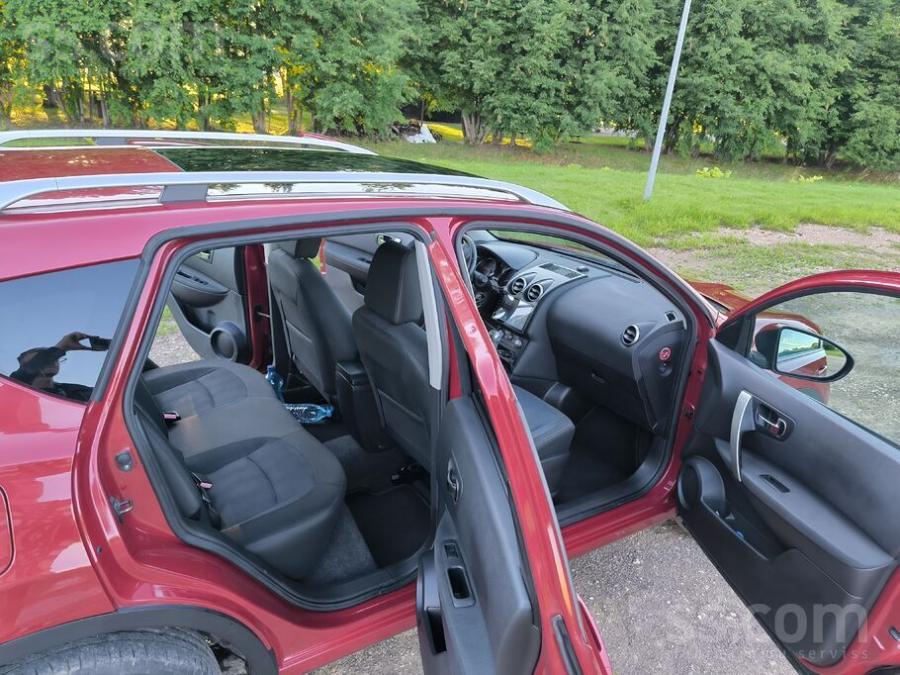 Sarkans Nissan Qashqai 2010 Madona, ar dzinēja tilpumu 2.00 L un nobraukumu 284 tūkst. km par 5100 €, foto 6 vietnē AUTOMOTO.COM.LV